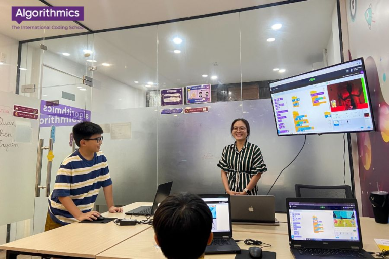 Giúp Trẻ Phát Triển Kỹ Năng Mềm Thế Kỷ 21 Cùng Python - Algorithmics - The International Coding ...